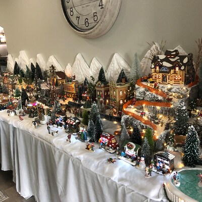 Igloo North Pole Platform for Christmas Village Display Stand alpine ...