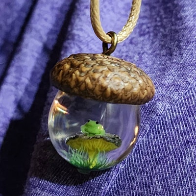 Acorn Mushroom Frog Terrarium Necklace, Goblincore Necklace With Moss ...