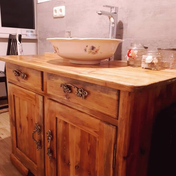 Love & Lustre. Large Vintage Vessel Sink. - Etsy