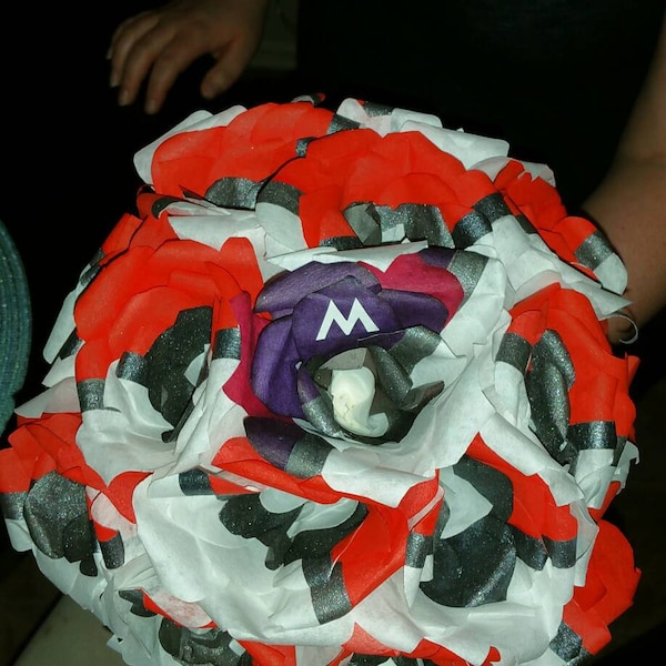 Pokeball Boutonniere, Pokemon Boutonniere, Pokerose, Paper Roses ...