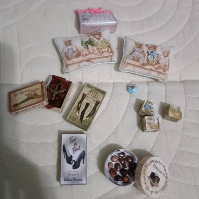 PETER RABBIT Toiletry Set of Boxes for Dollhouses. 1:12 Peter Rabbit ...