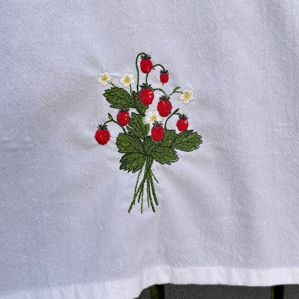 Wild Strawberry Machine Embroidery Design - 4 Sizes, Red Berry Bouquet ...