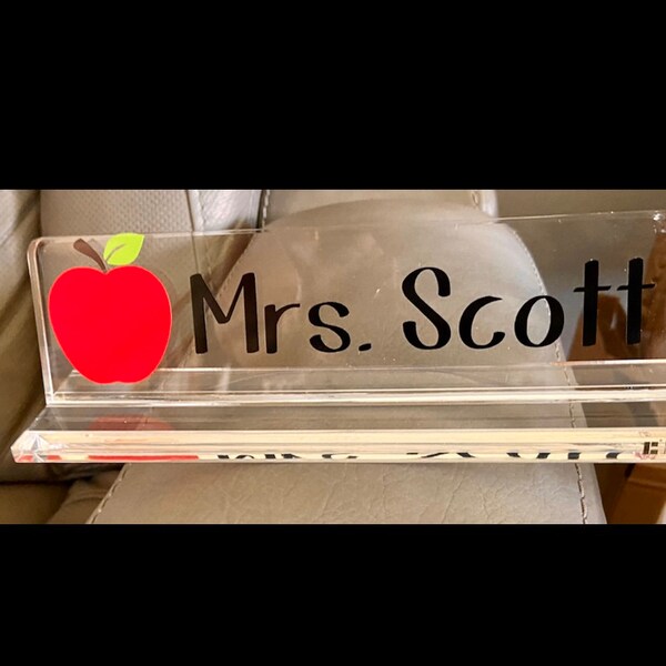 Personalized Desk Name Plate, Teacher Gift, Apple Nameplate, Teacher ...