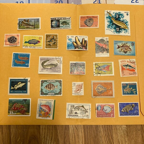 100 Stamp UNITED STATES Fun Pack // Lot of 100 Different Used American ...