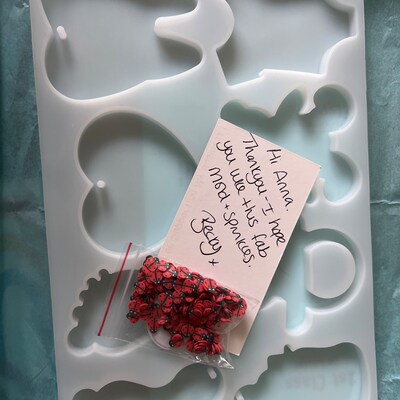 Heart Resin Mould Pocket Hug Heart Silicone Pocket Mould Heart Resin ...