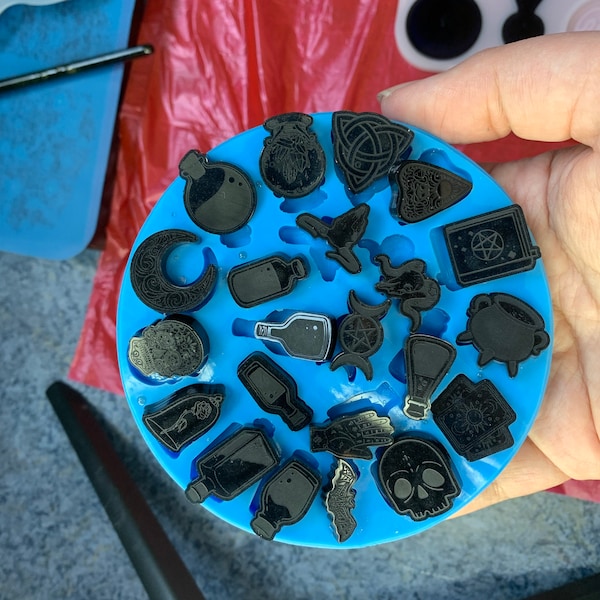 22 Pcs Magic Mold Palette, 2 Cm, for Resin and Polymer Clay - Etsy