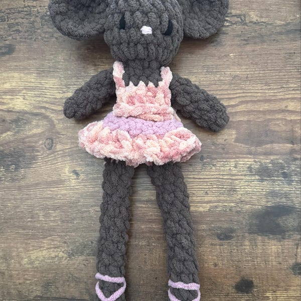 Brie Mouse + Mermaid Tail Mod CROCHET PATTERN (fable Collection) - Etsy