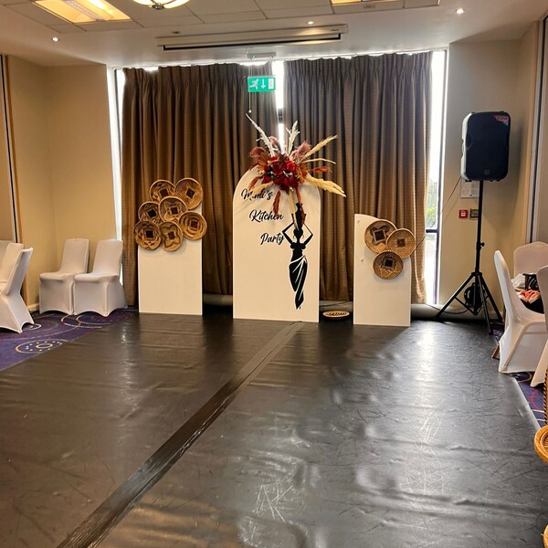 Set of 2 MDF Plinth & Sailboard: Party Display Stands - Etsy UK