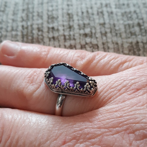 Turquoise Round Stone Ring With Textural Border and 24k Gold Keum-boo ...