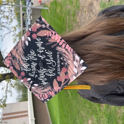 Customizable Floral Grad Cap Decoration Self-adhesive Daisies and Rose ...