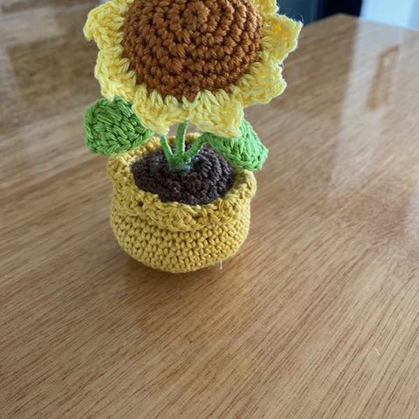 Crochet Pattern - Daisy Duck Flower, Chubby Duck, Ducky Plushie, Soft ...