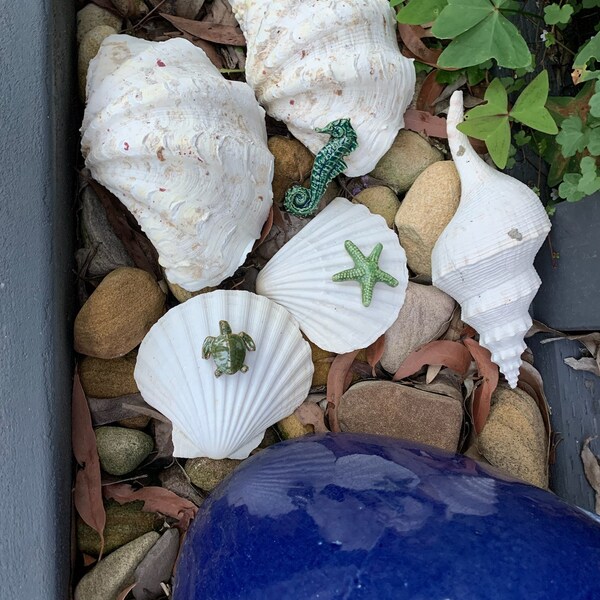 Ceramic Lace Bird, in Speckled Sage - Etsy