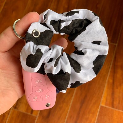 Satin Scrunchie Keychain - Etsy