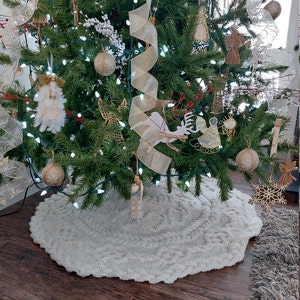 Cable Tree Skirt Knitting Pattern - 2 Sizes - Etsy