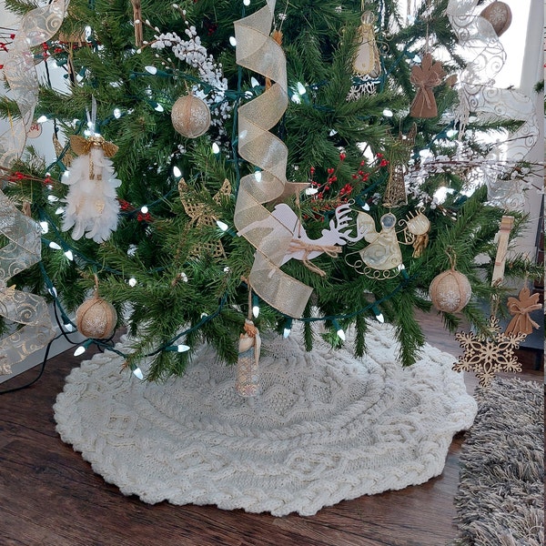 Cable Tree Skirt Knitting Pattern - 2 Sizes - Etsy