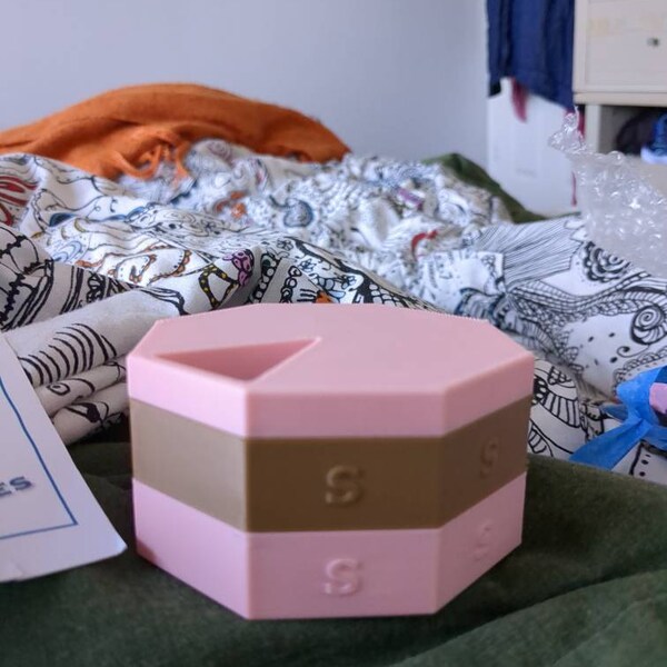 NEW COLOURS - Cable Organizer and Winder - Desk, Backpack and Travel ...