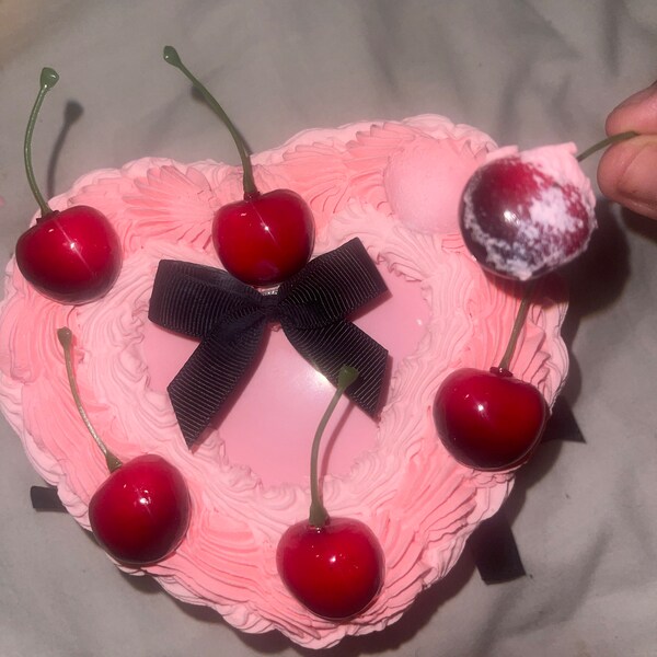 Heart Vintage Fake Cake - Etsy