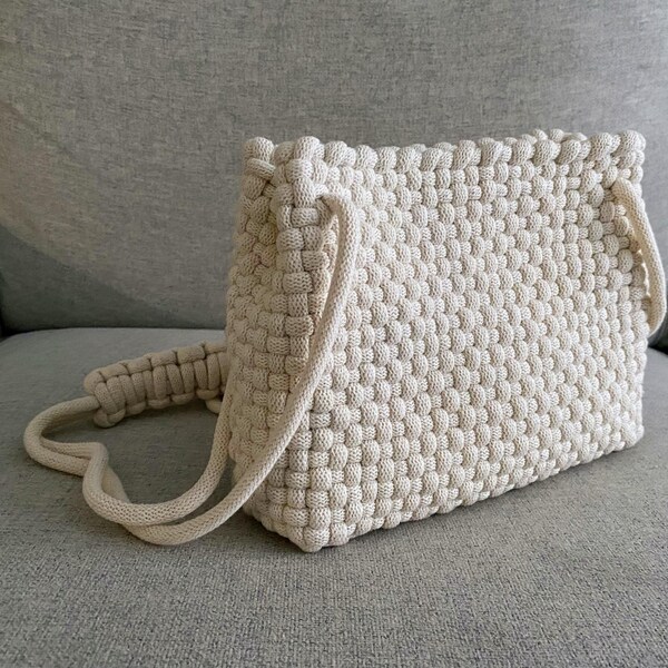 Knotted Rope Wristlet, Carabiner Wrist Strap, Cozy Paracord - Unknot ...