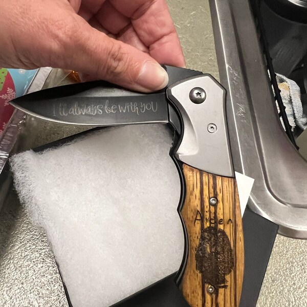 Engraved Wood Handle Pocket Knife – Fingerprint Memorial Gift - Etsy