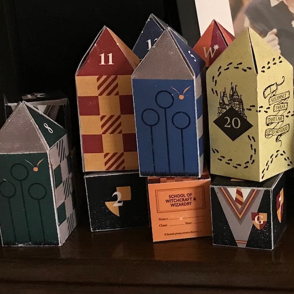 Advent Calendar "wizard" to Print, Cut Out & Fill, 25 Boxes Incl ...