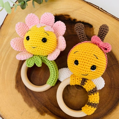 Daisy Flower Baby Rattle Crochet Pattern Flower Amigurumi Crochet ...