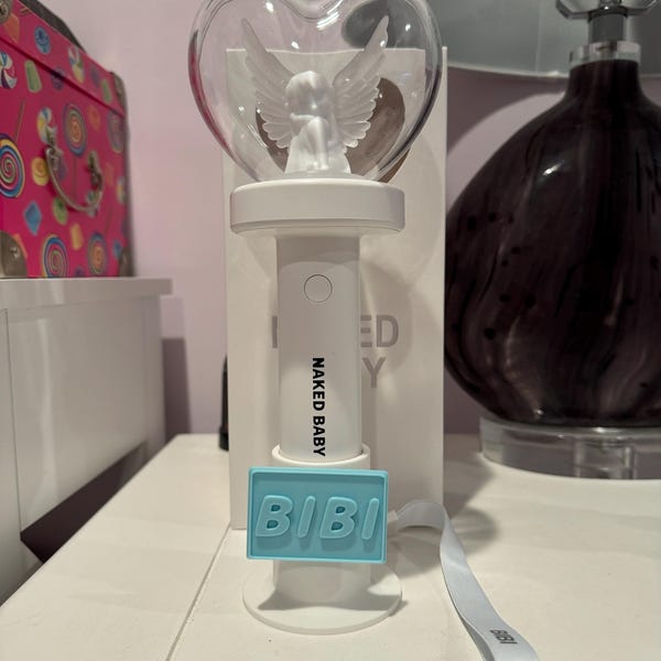 KPOP Lightstick Stand for KIOF Kiss of Life Lightstick - Etsy