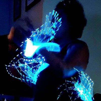 Flowtoys Flow-wand® the Original Levitating Wand - Etsy