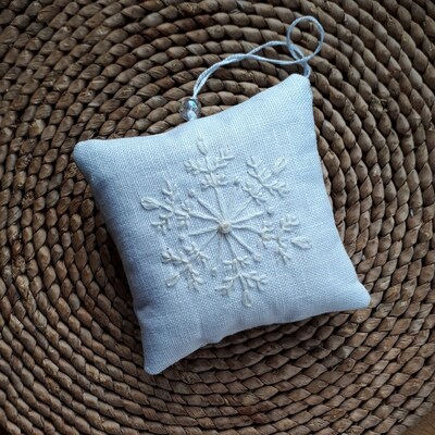 Five Snowflakes Christmas Embroidery Pattern Video Tutorial, Beginner Embroidery PDF Pattern ...