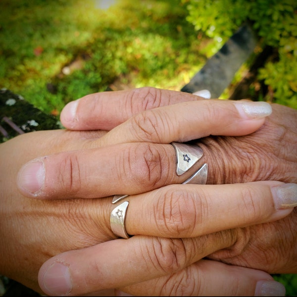 Single Crossed Arrows Ring for HIM, Men's Wide Silver Band, Gift Under ...