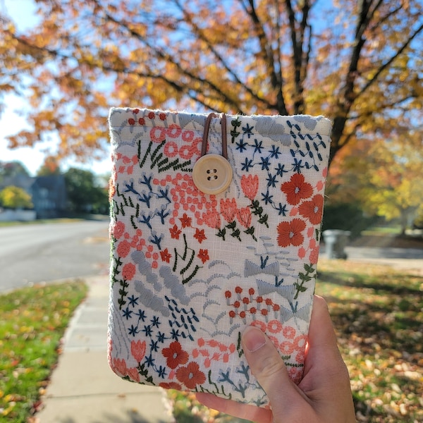 Embroidery Kindle Paperwhite and Scribe Case, Padded Kindle Sleeve ...