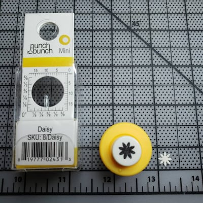 Daisy Punch Mini - Etsy