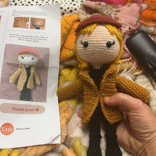 Red TV Crochet Pattern - Etsy