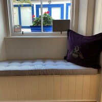 Classic Piped Box Cushion, Buttoned, Bench, Window, Custom, Seat Pad ...