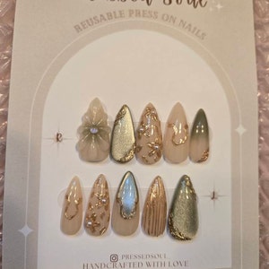 LYNETTE Ditsy Coquette Floral Press on Nails Hand Painted Flower Nails ...