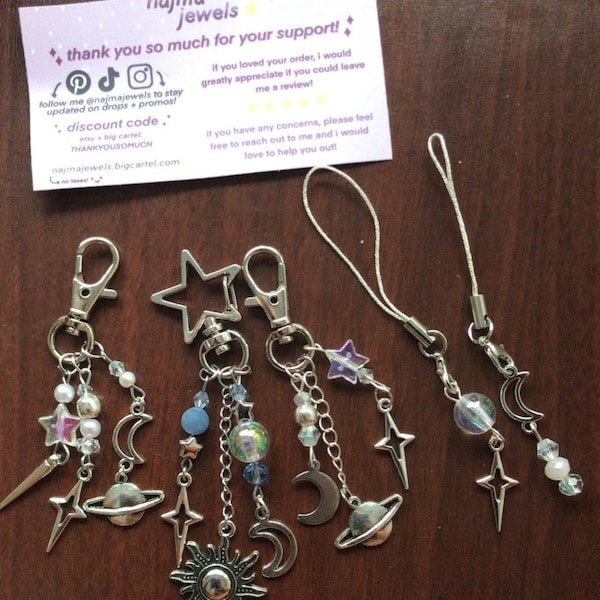 Silver Celestial Alien Y2k Keychain, Space Keychain, Alien Keychain ...