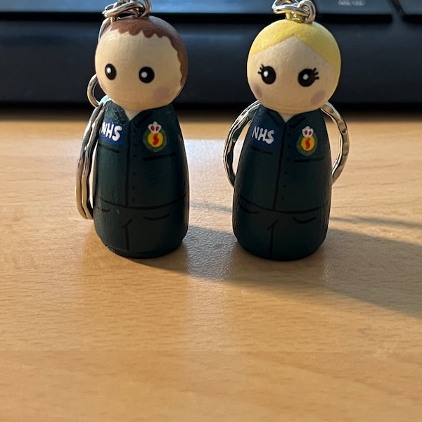 Paramedic Peg Doll Keyring / Charm 4.3cm (personalised) NHS Key Worker ...