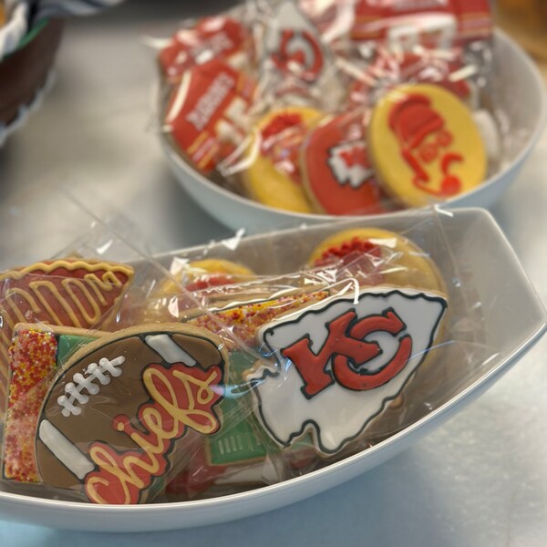24 Kansas City KC Chiefs Football Cookies Playoff Tailgate Assortment ...
