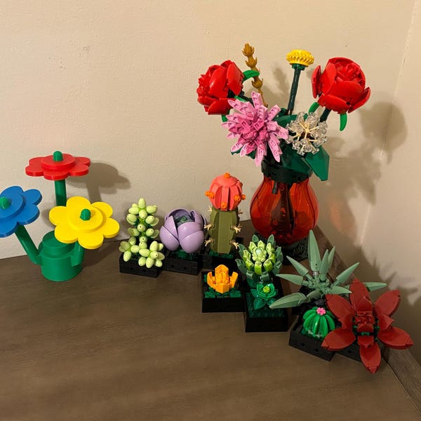 4-piece Jumbo Brick Flowers (3d Printed With Eco-friendly Biodegradable ...