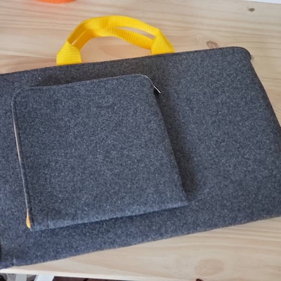 FELT LAPTOP SLEEVE 02 MacBook Cover Dark Gray With Yellow - Etsy