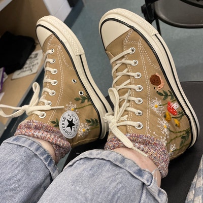 Heartstopper Converse, Snoopy Heartstopper Converse High Top, Nick and ...