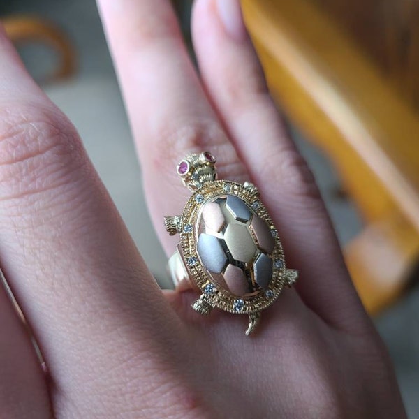 14K Solid Tri Color Gold Turtle Ring, Unique Dainty Jewelry, Good Luck ...
