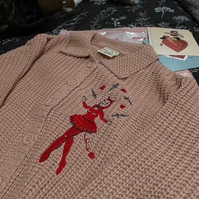 Dagger Devil Cropped Sweater in Peach / Vintage Inspired by MISCHIEF ...