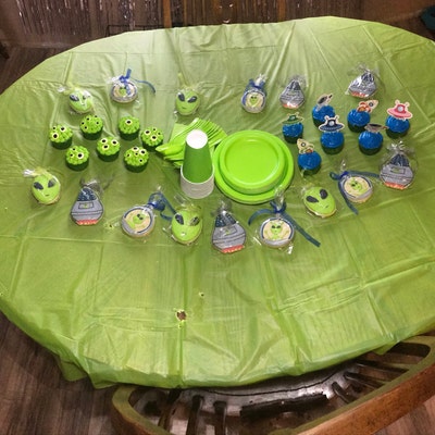 UFO Cookies Alien Cookies 12 Cookies - Etsy