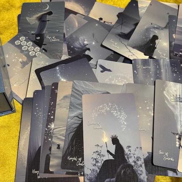 Moonlight Dream Tarot | 78 Tarot Cards Deck, 4 Extra Cards, 196-page ...