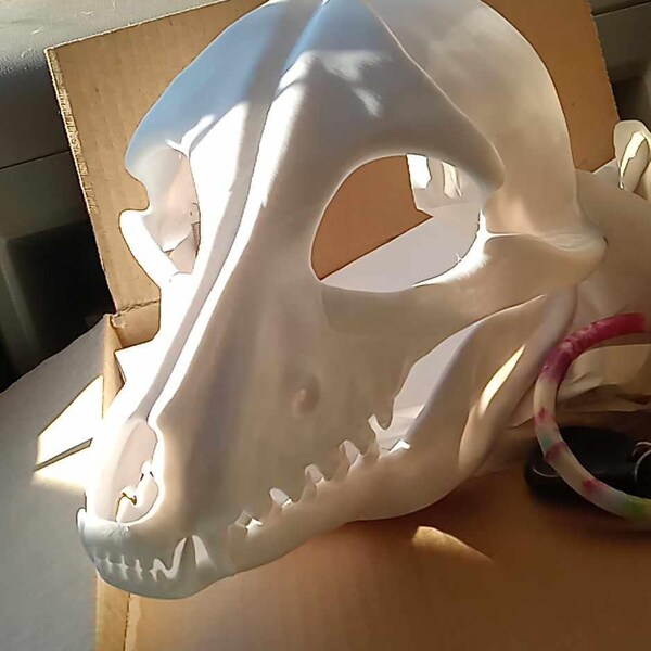 Toony Wolf Skull Mask Movable Moving Hinge Jaw 3D Printed Skulldog Bone ...