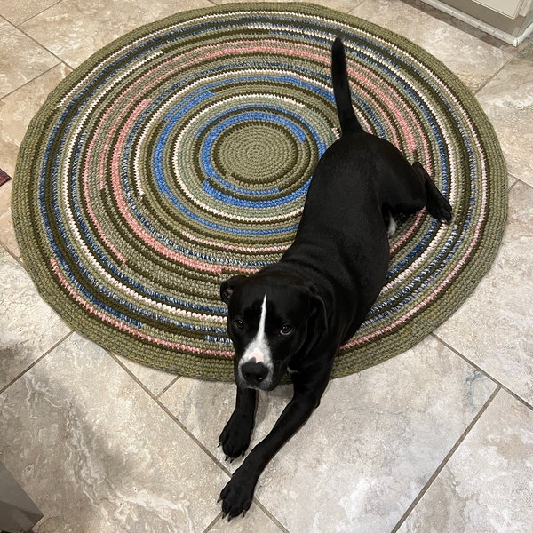 Round Area Rug, 54'' in Diameter, Hand Crochet, Ready to Ship, Wool Rug ...