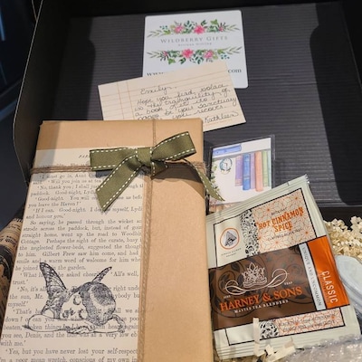 Surprise Book Gift Box for Book Lovers Blind Date With a Book Themed - Etsy