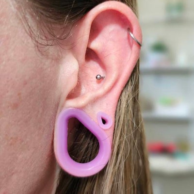 Emo Alien Skinz Silicone Ear Plugs Black White Splatters Dark Tunnels ...