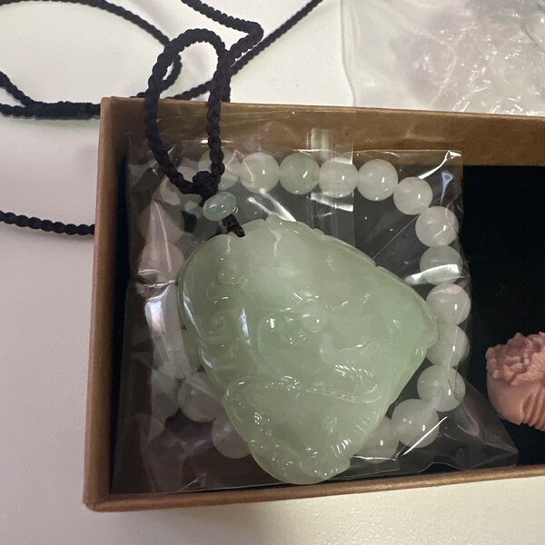 Natural Sugar Brown Hetian Nephrite Hand Carved Koi Fish and Lotus ...