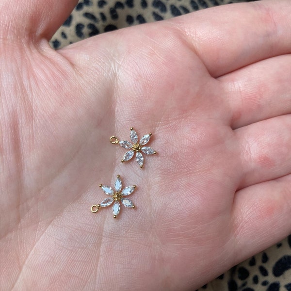 4pcs/gp0010/ Flower Smiley Charm, Smiley Face Charm, Acrylic Charm ...